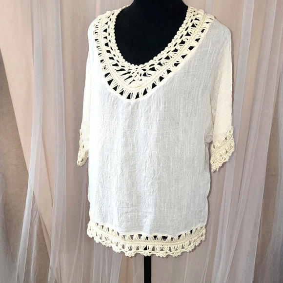 Bodeau | Tops | Bodeau Small Crotchet Top With Short Sleeves In Great ...